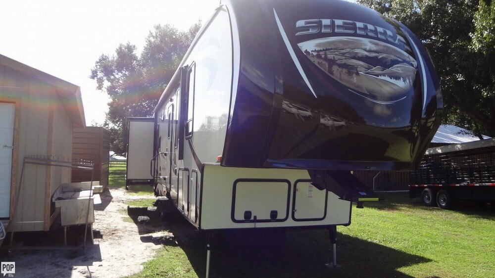 Forest River Sierra 5Th Wheel