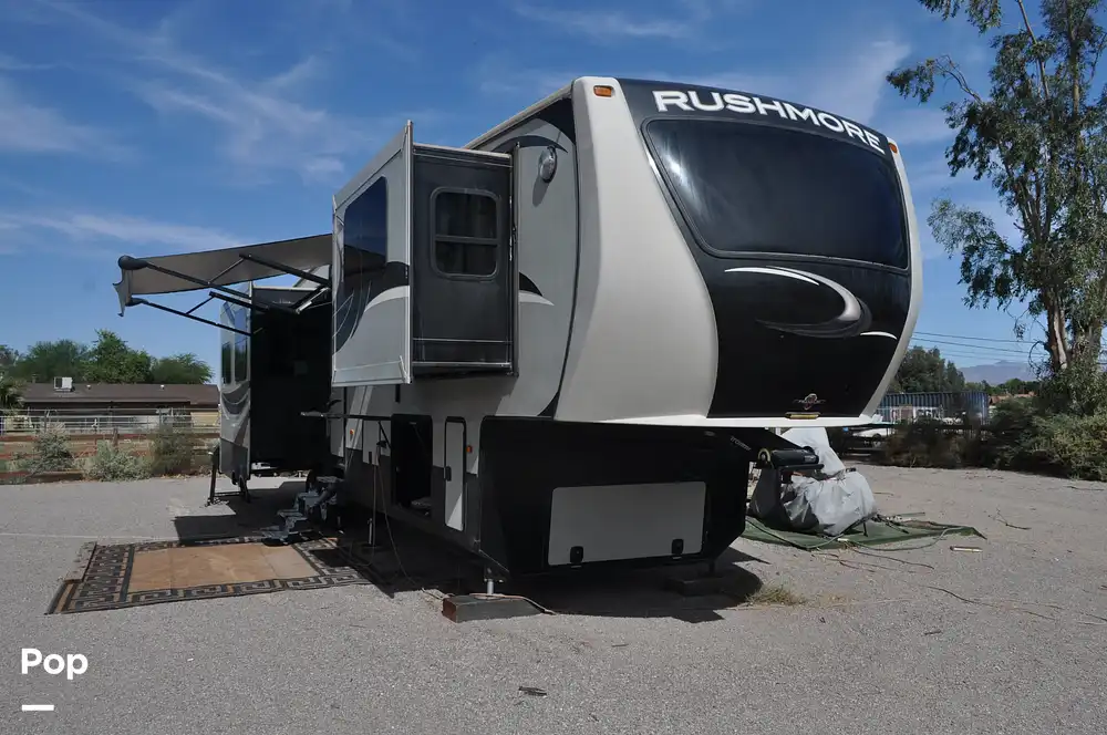 Sold: Rushmore Franklin RV in Mohave Valley, AZ | 309468 | Pop Sells