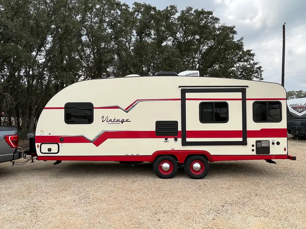 Sold: Vintage Cruiser 23RSS RV in Boerne, TX | 318679 | Pop Sells