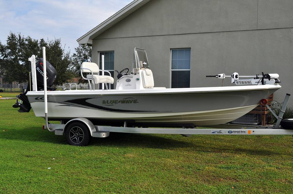2017 Blue Wave Pure Bay 2000 Power boat for Sale in Plant City, FL