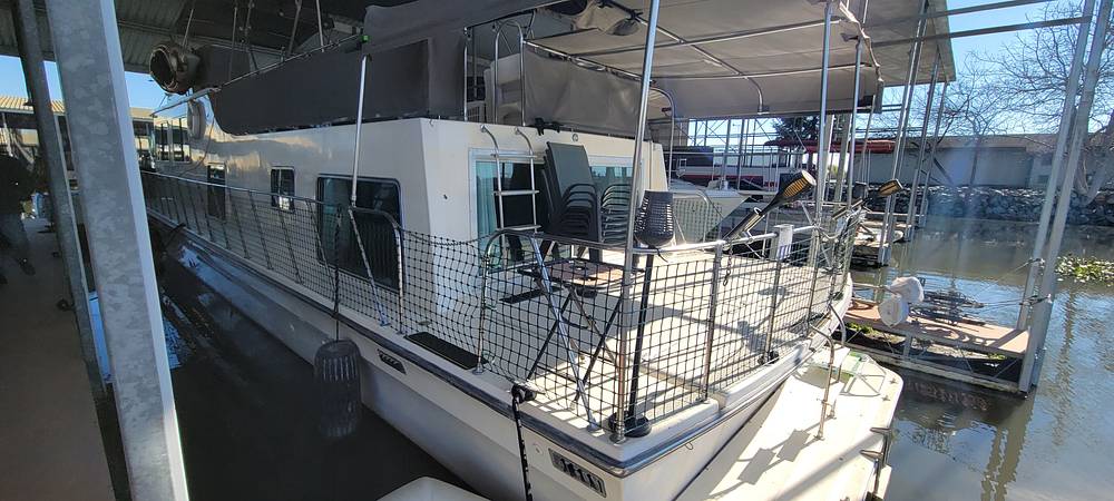 1987 Harbor Master 520 IB Houseboat for Sale in Stockton, CA