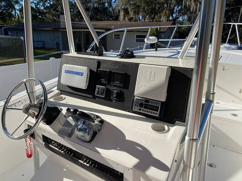 2002 Mako 314 Cuddy Power boat for Sale in Tarpon Spgs, FL