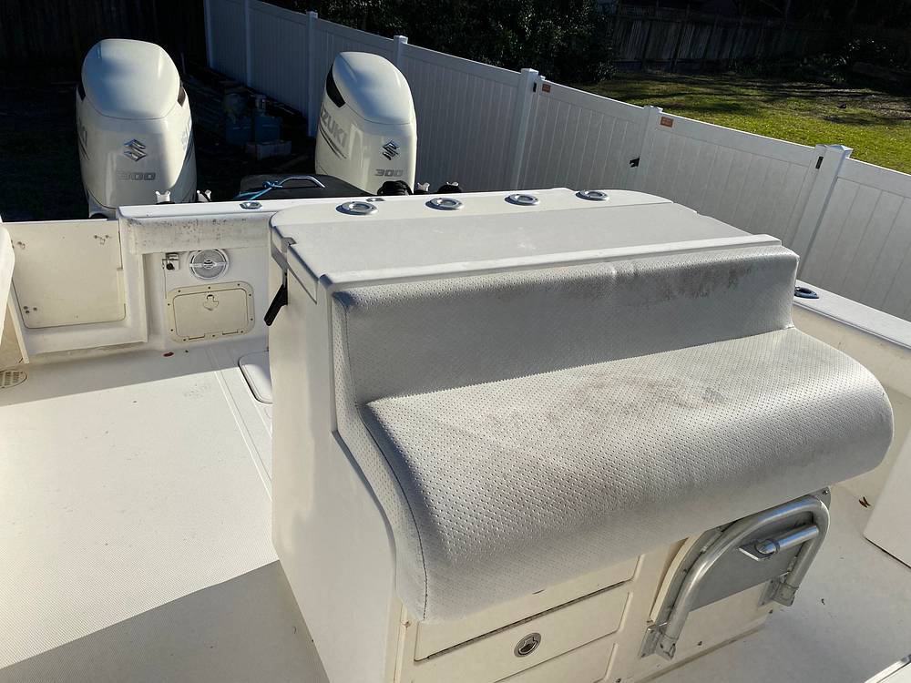2002 Mako 314 Cuddy Power boat for Sale in Tarpon Spgs, FL