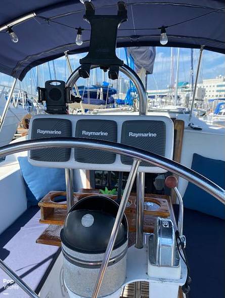 1986 Endeavour 33 Sailboat for Sale in St Petersburg, FL