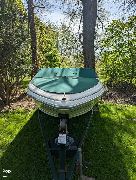 2002 Larson 210 SEI Power boat for Sale in Akron, OH