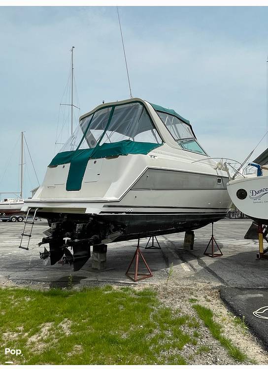 1994 Maxum 3200 SCR Power boat for Sale in Sandusky, OH