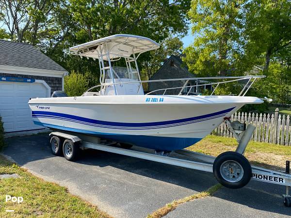 2005 Pro-Line 24 Power boat for Sale in W Yarmouth, MA