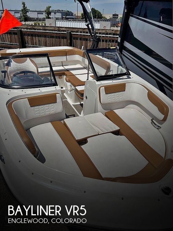 2021 Bayliner VR5 Power boat for Sale in Centennial, CO