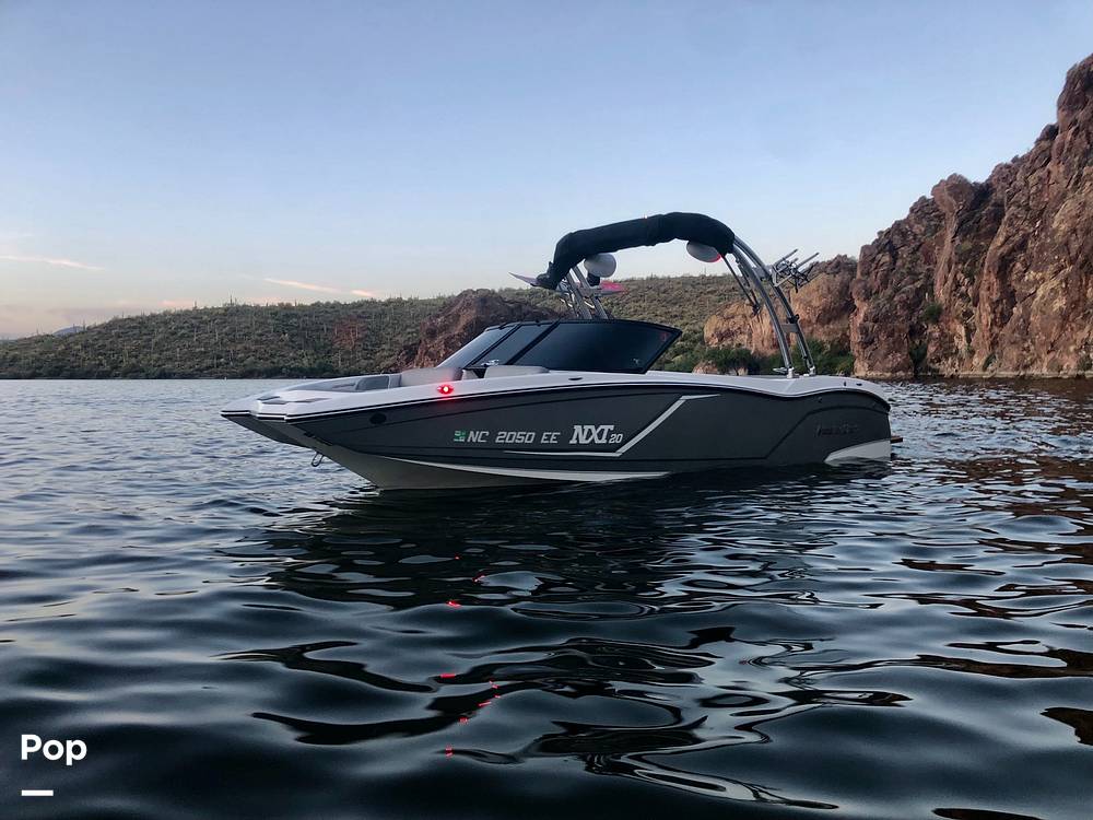 2016 Mastercraft nxt 20 Power boat for Sale in