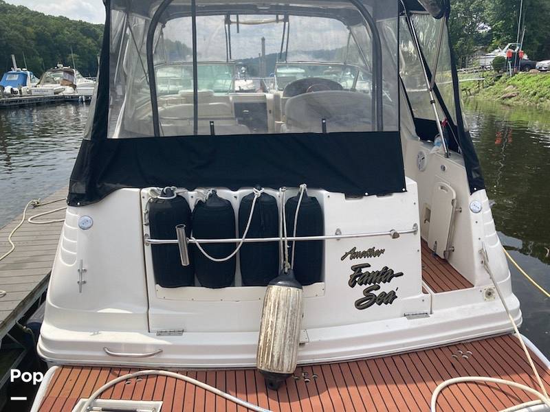 2002 Rinker 310 Fiesta Vee Power boat for Sale in Norwalk, CT