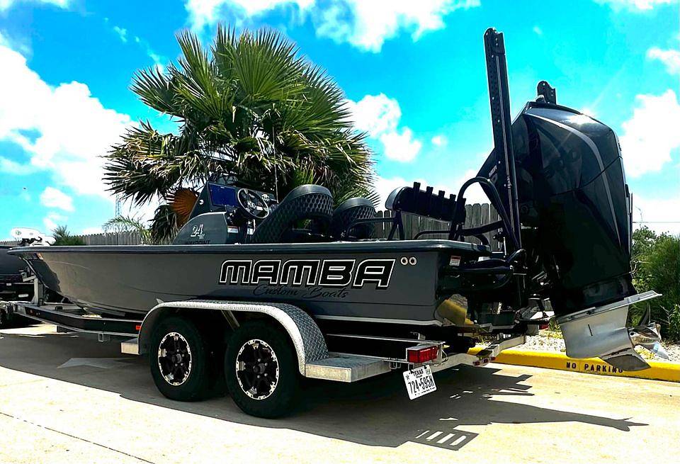 2022 Custom Mamba 24VX Fishing boat for Sale in Crp Christi, TX